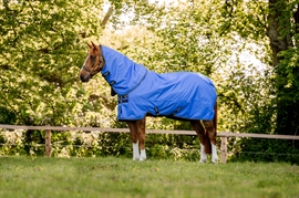 Køb lækre Amigo dækkener hos Stald-direkte